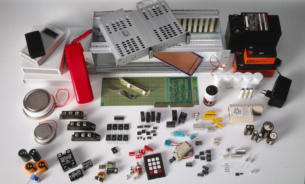 1990-luku - Elektroniikkauutisia Flinkenbergiltä - Flinkenberg